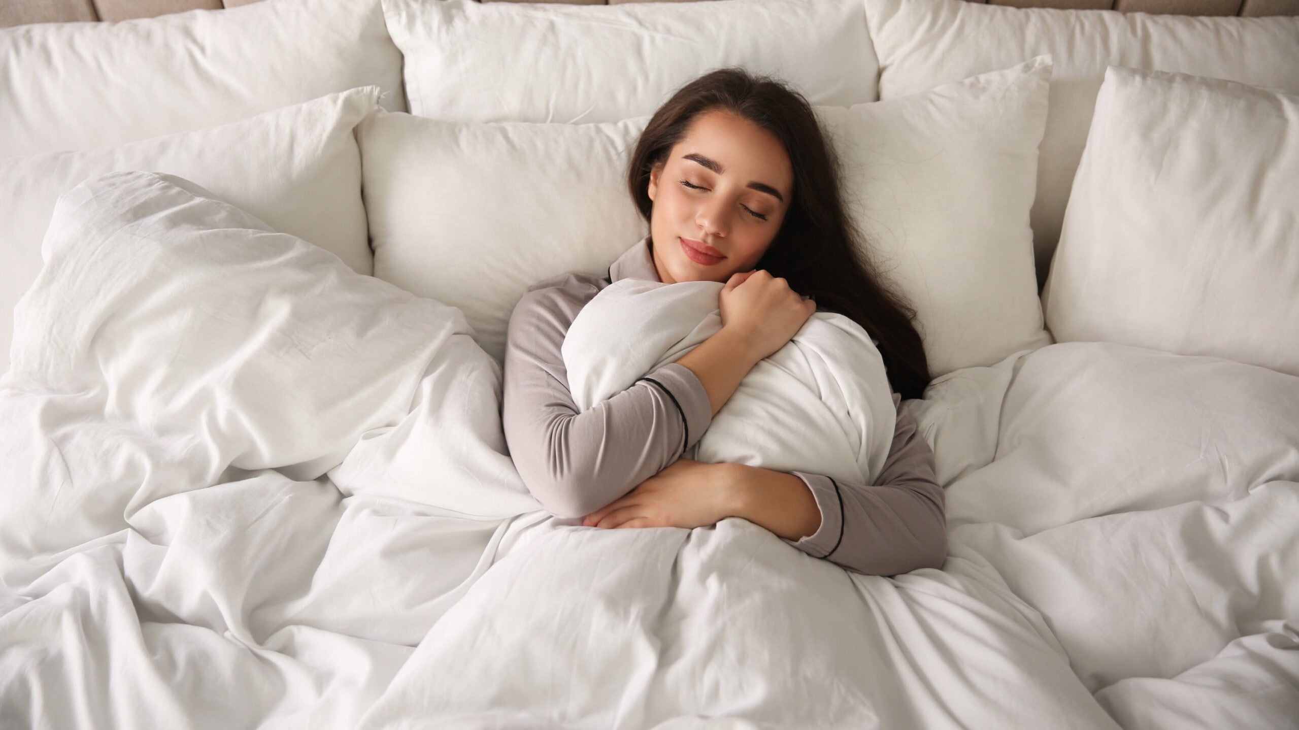 The Benefits of Using Down Comforters for a Good Night’s Sleep – Puredown